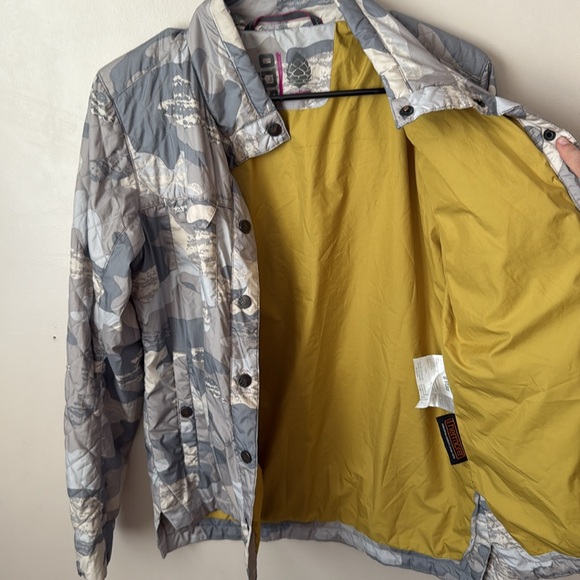 Stio | Jackets & Coats | Stio Skycrest Insulated Snap Shirt Jacket Camo ...